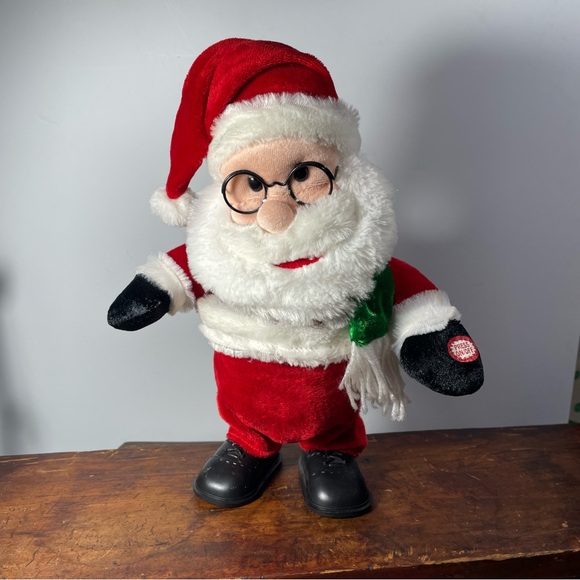 Dan Dee | Holiday | Dan Dee Electronic Talking Dancing Santagreat Preowned Condition | Poshmark